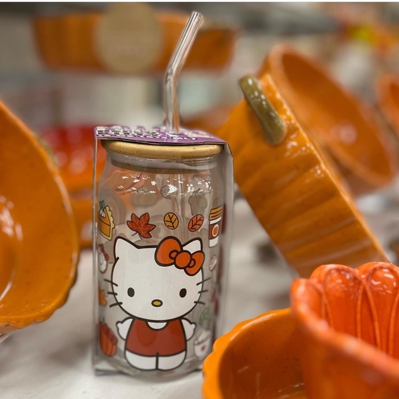Hello Kitty | Holiday | New Hello Kitty Glass Tumbler With Straw And ...